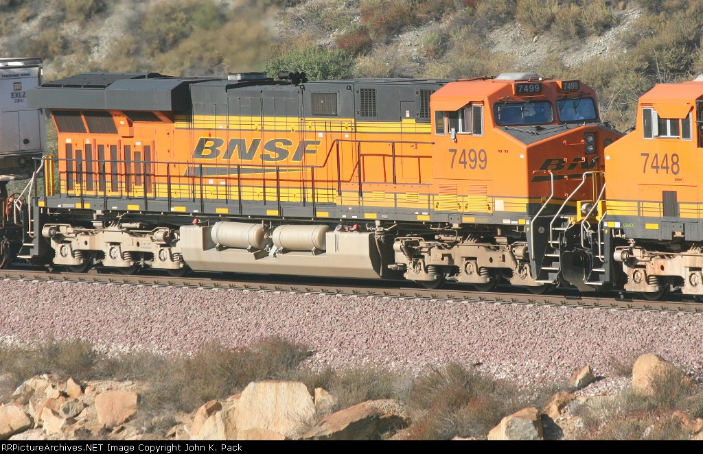 BNSF 7499